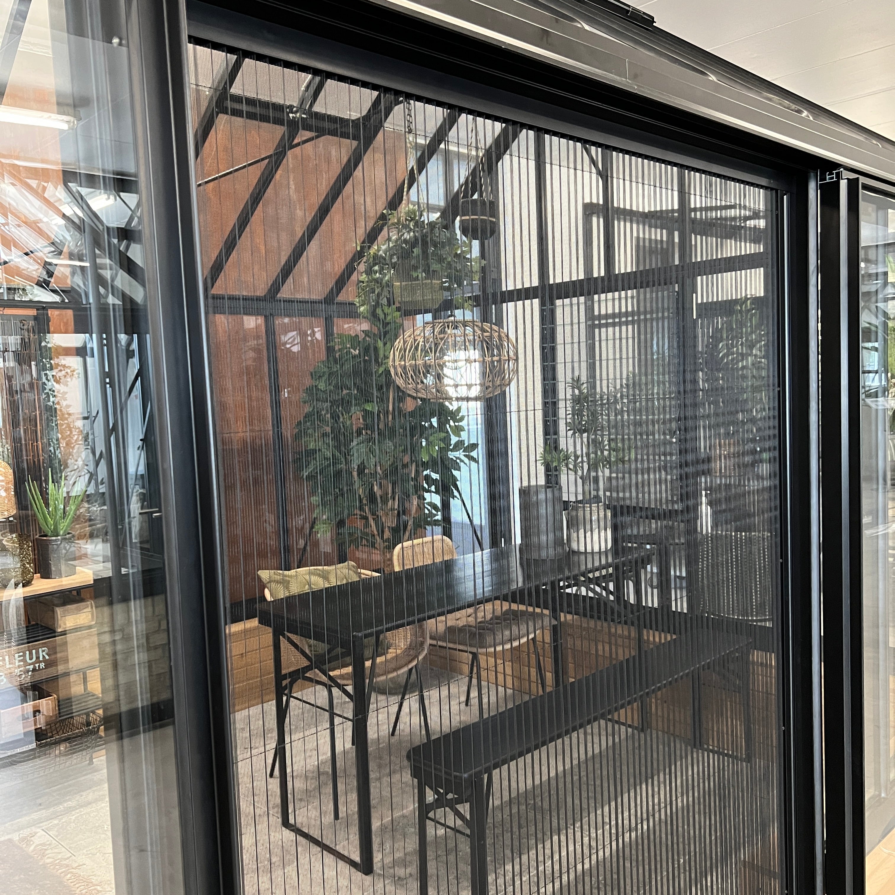 VICA Danmark – Insektnet til dobbelt- og enkeltskydedør